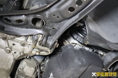 용인 수입차 정비 수리 폭스바겐 티구안 냉각수 누수 냉각수 파이프 고정 불량으로 발생 티구안 브레이크 패드 디스크 브레이크액 교환 냉각수 순환 크리닝 네이버 블로그