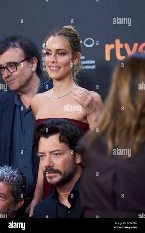 Alejandra Onieva Attended Anatonia De Un Instante Red Carpet During