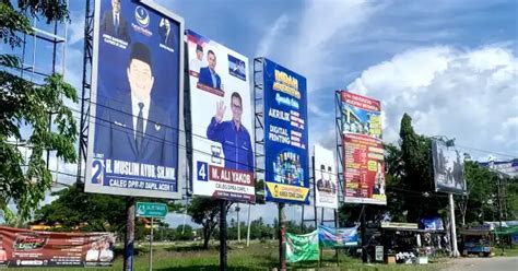 Ruang Publik Di Banda Aceh Mulai Disesaki Baliho Bacaleg