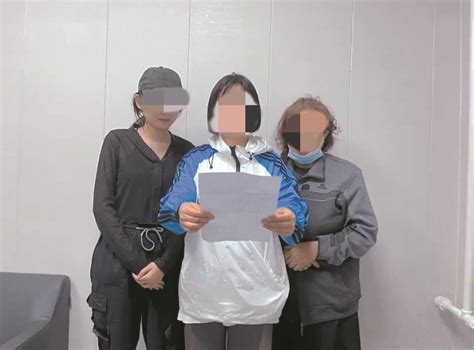 游客驾车碾压草原还辱骂牧民 事后录视频进行公开道歉 当地林草局介入调查社会新闻中心长江网cjncn