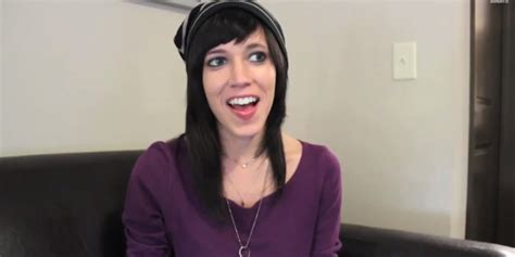 Arielle Scarcella Vlogger Releases Lesbians Explain Strap Ons Nsfw