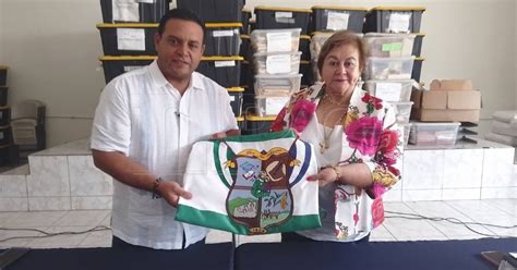 Milagro Navas toma posesión como alcaldesa de La Libertad Este Yo no soy de andar quitando