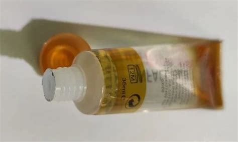 Clear Infallible Mattifying Base Primer Packaging Type Tube At Best