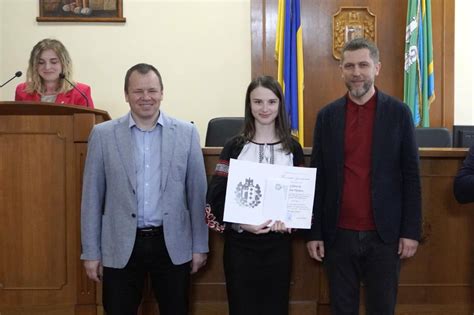 Студентка ЧНУ імені Юрія Федьковича Ольга Савчук розробила спеціальний застосунок Edulock який