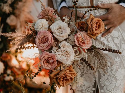Bouquet Inspiration For The Boho Bride 18 Dried Earthy Wild