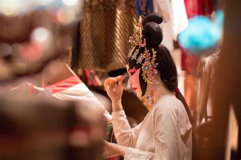 Cantonese Opera Artistry Delving Into The Beauty Of Chinas Intangible
