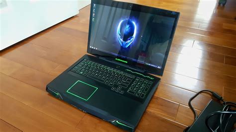 I Bought An Old Alienware Laptop For 240 Alienware M17x R3 With Game