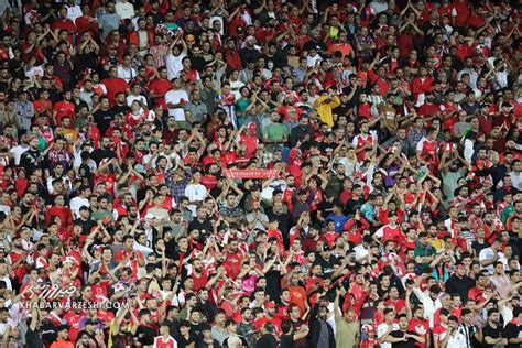 حمله پرسپولیسی‌ها به منطقه ممنوعه کنترل اوضاع از دست رفت عکس