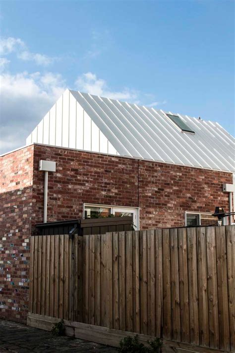 Gable House Features Standing Seam Cladding By Metal Cladding Systems