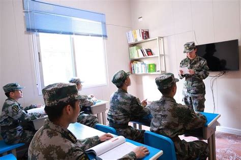 【世界读书日】施秉县人武部：精读交流增强工作活力活动战争与和平书籍