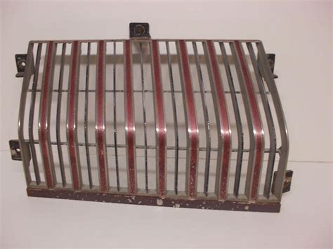 Sell 1976 Oldsmobile Cutlass 442 Front Passenger Grille In Kaukauna