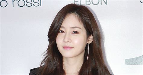 포토엔 성유리 심쿵하는 눈 맞춤