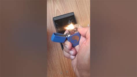 ولاعه زيبو باللون الازرق حجم صغير حاله ممتازه Zippo Lighter Made In Usa