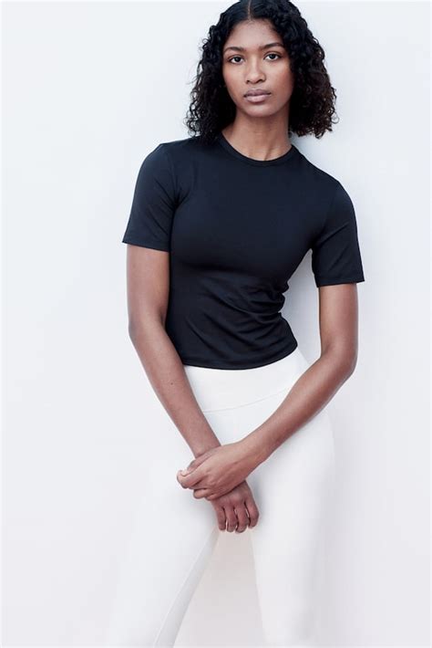 Cropped Sports Top With Drymove™ Black Ladies Handm Gb