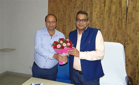 Prof Dr Shishir Sinha Director General Cipet Has Visited And