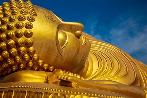 Premium Photo Buddha Gold Reclining Buddha The Lord Statue In The