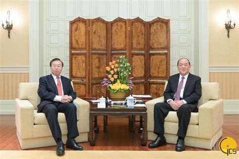 行政長官賀一誠會見國藥集團黨委書記、董事長劉敬楨。 澳門特別行政區政府入口網站