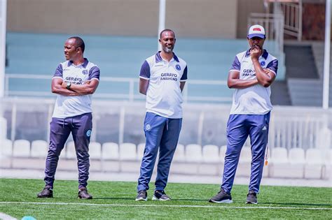 Police FC Yasubukuye Imyitozo Yayobowe Na Mashami AMAFOTO Umuseke