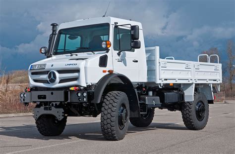 Mercedes Benz Unimog U