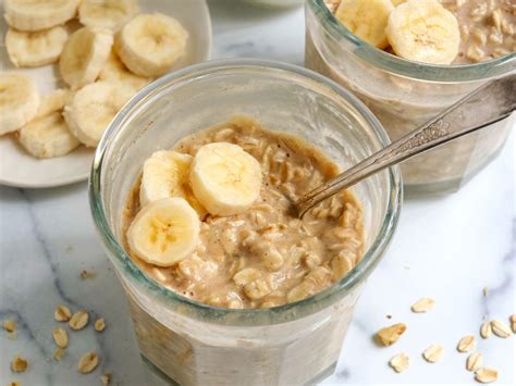 Banana Overnight Oats Detoxinista