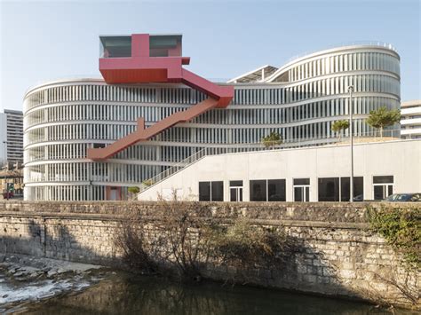 Architecture Sculpture Pour Le Parking Ravet à Chambéry Muuuz