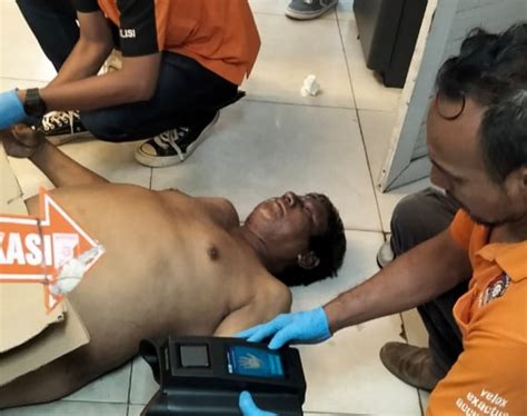 Jukir Tewas Bugil Di Toilet Supermarket Titi Kuning