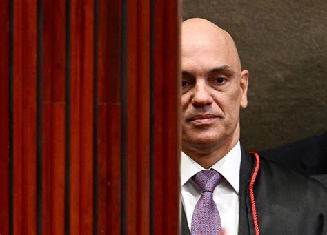 Deputados dos EUA divulgam decisões sigilosas de Moraes