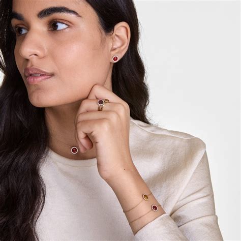 Anillo Audrey Ágata Roja Oro Sale Daniel Wellington México Tiendas
