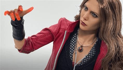 Hot Toys Avengers Age Of Ultron Scarlet Witch 16th Scale Figure R