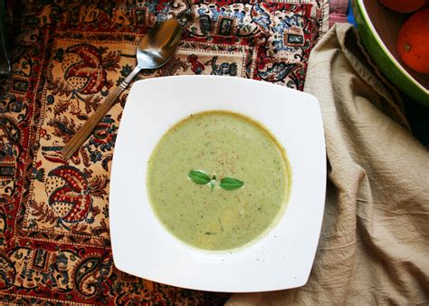 Broccoli And Almond Soup The Vegetarian Blog
