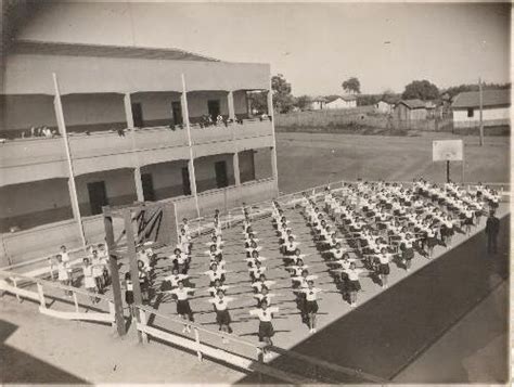 HISTEDNOPR Fotos do Ginásio Rui Barbosa nas décadas de 1930 e 1940