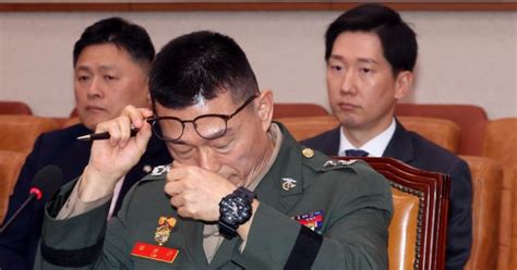 피곤한 표정의 임성근 전 해병대 1사단장