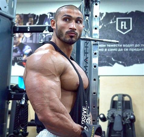 Sam Vass Rhotguysworkingout