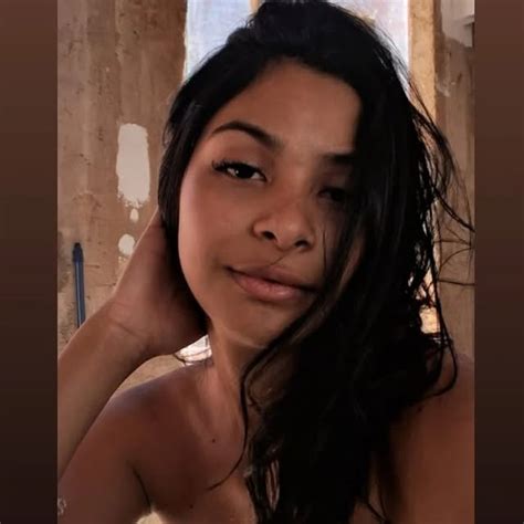 Anna Annaxz 26 • Threads Say More