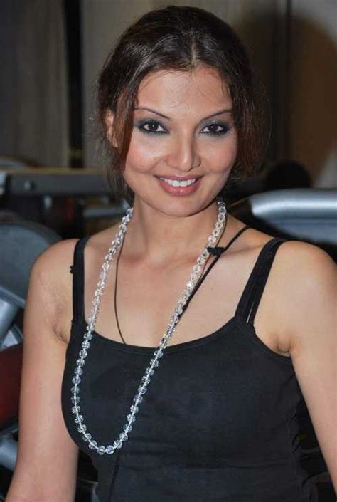 Deepshikha Hot Wallpapers Deepshikha Nagpal Hot Pics Bollywood
