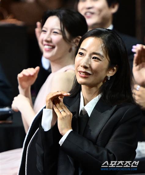 Kwak Sun Young And Ko Yoon Jung Imitating Park Nam Jungs Dance