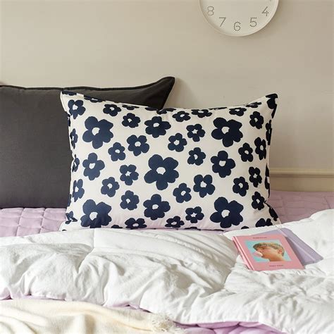 On 젤라또 베개커버 50 70 모노플라워 Cv0324076 이랜드몰