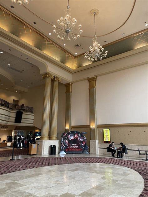 Cinépolis Theatre In Vista Showtimes And Tickets