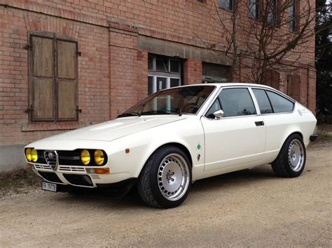 Alfa Romeo De Los 80 | Cadillac Escalade Argentina