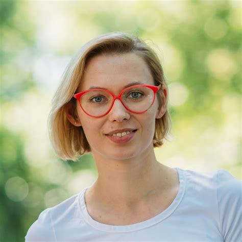 Julia Szewczyk Medium