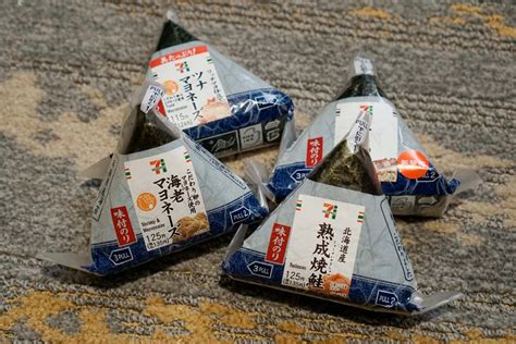 1年賣25億個！日本超商「人氣飯糰」top 5，「拆包裝」讓老外崩潰上網求救食尚玩家