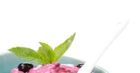 Recette Glace Au Cassis Aromatisé Au Kirsch Marie Claire