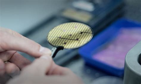 Optical System On Chip Bringing Scalable And Affordable Dwdm To The