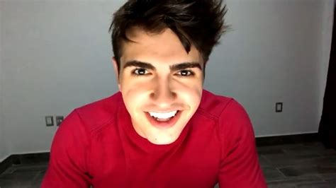 Primera Vez Mostrando Su Cara Caras Fotografía Youtube