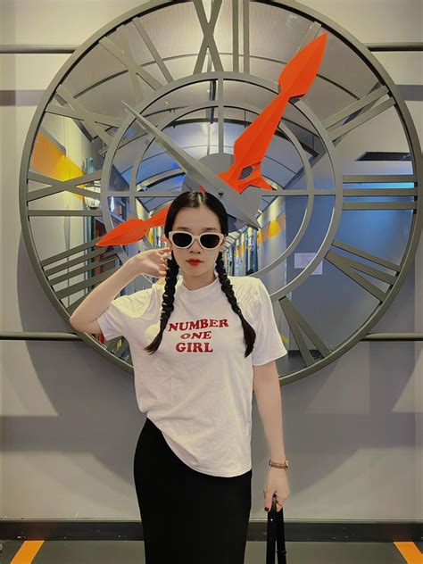 Hope Clothing ေလာကဧည္ ့သည္ ေလာကသံသရာ၏အစ ေမြးဖြားျခင္ း ၊ ရွင္သန္ျခင္း