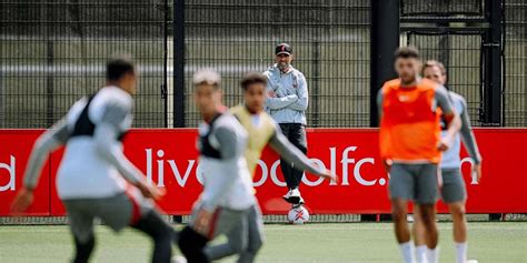 Liverpool Fans Hoping For The Same Thing As Injured Star Returns To