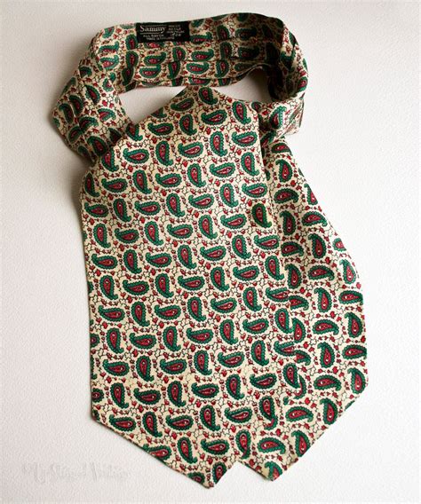 True Vintage S Green SAMMY Paisley Ascot Tie Cravat Etsy UK True Vintage Paisley Ascot