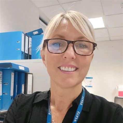 Keely Barton Administrator Bethnal Green Health Centre Linkedin
