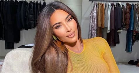 Kim Kardashian Turns Her Hair Bright Red And Looks Unrecognisable In