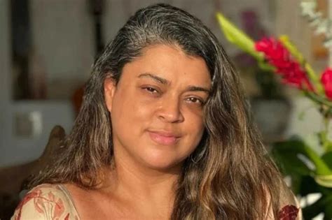 Muito doloroso muito difícil diz Preta Gil sobre tratamento de câncer